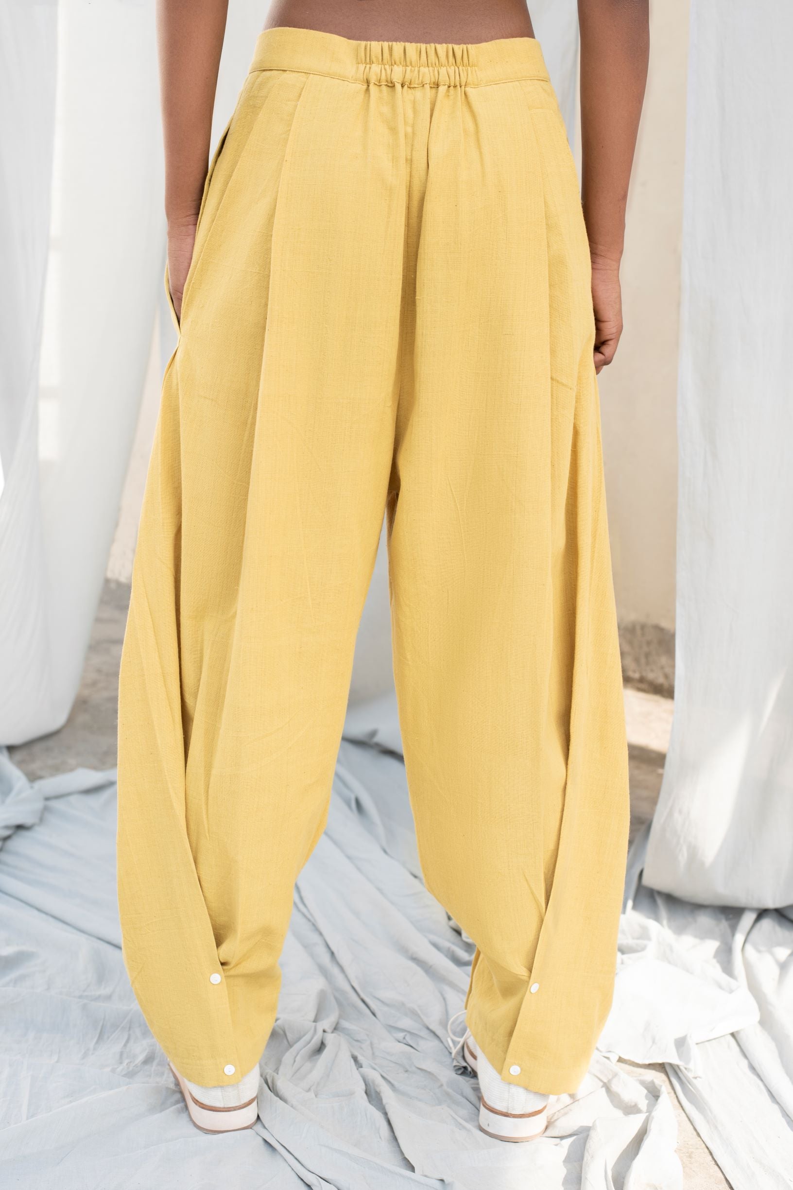 Kirvo Pants – Antar-Agni